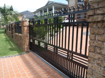 Auto / Motorised Driveway Gates